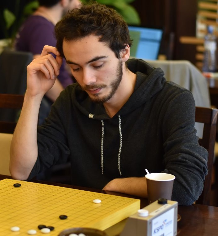 Interview with Tanguy Le CalvÃ©, the 7th European Pro